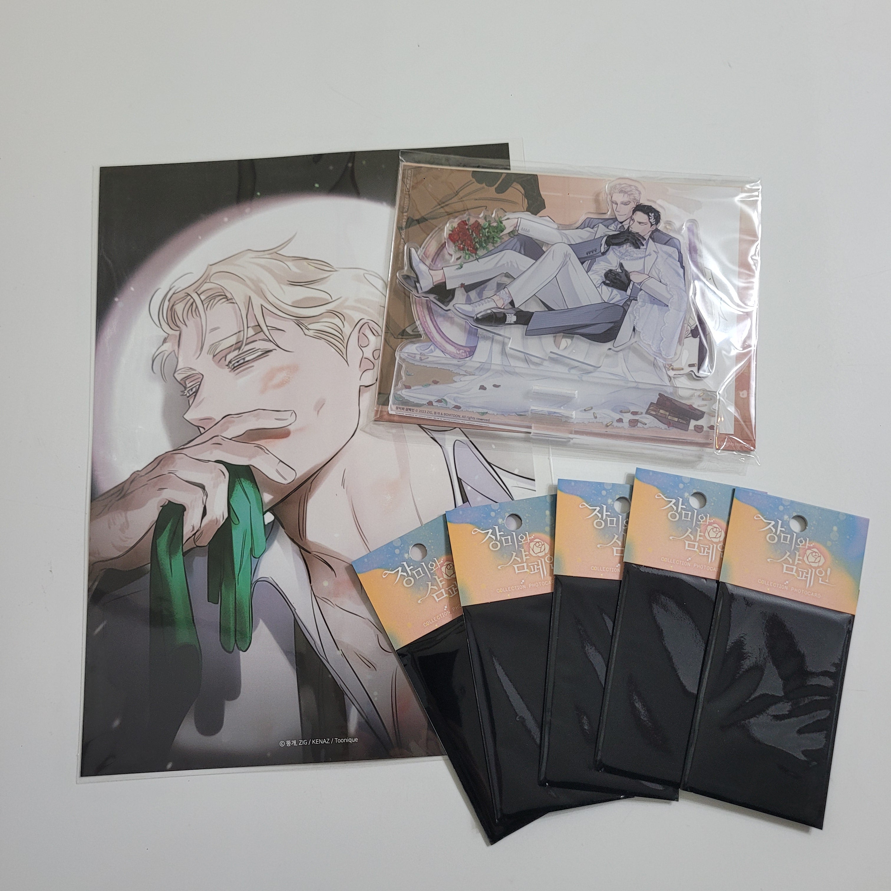 [NEMO MARKET] Roses and Champagne : Poster, photocards, acrylic stand ...